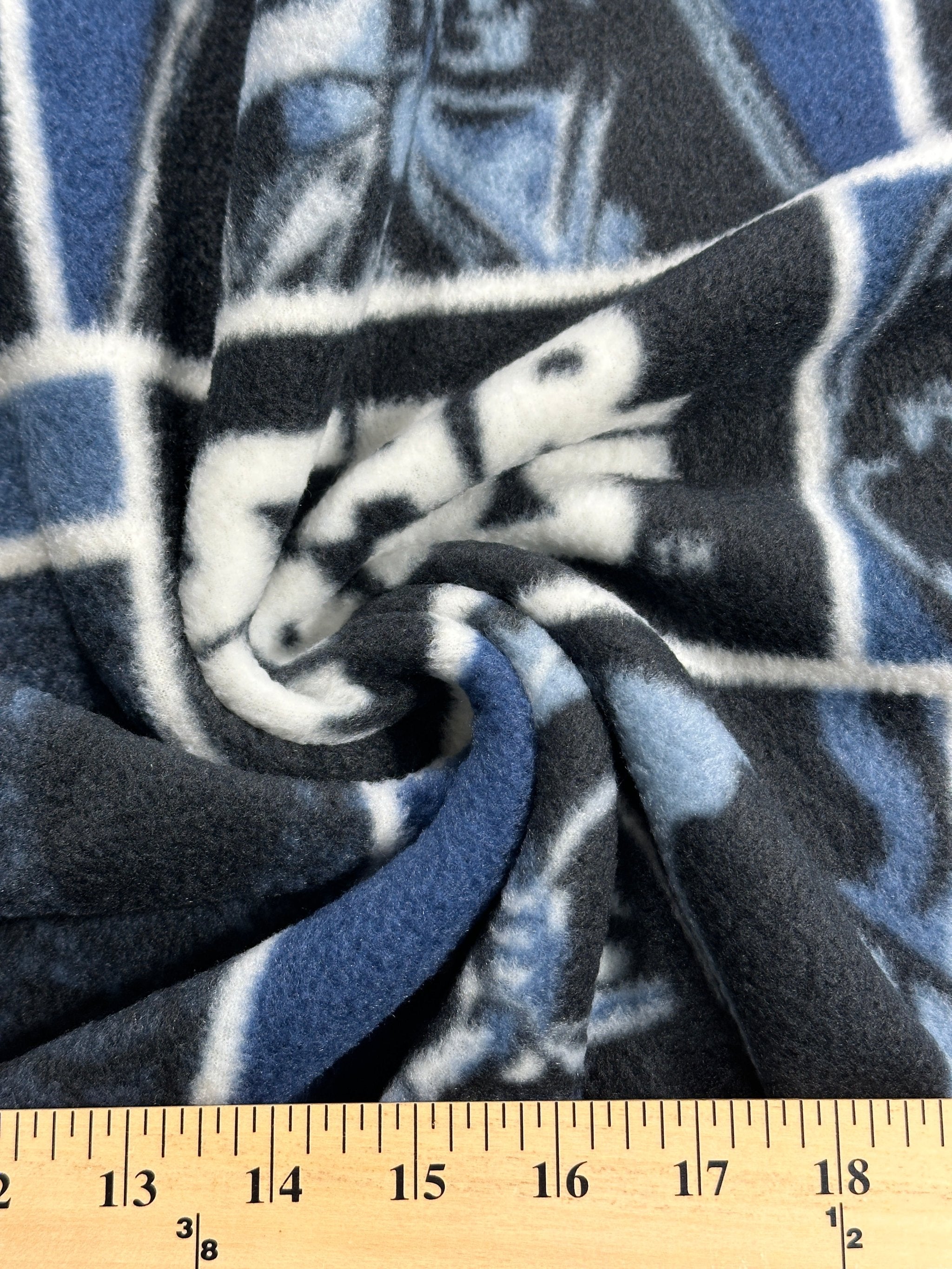 Disney Star Wars - Darth Vader - Fleece Fabric - 58/60" Wide ...